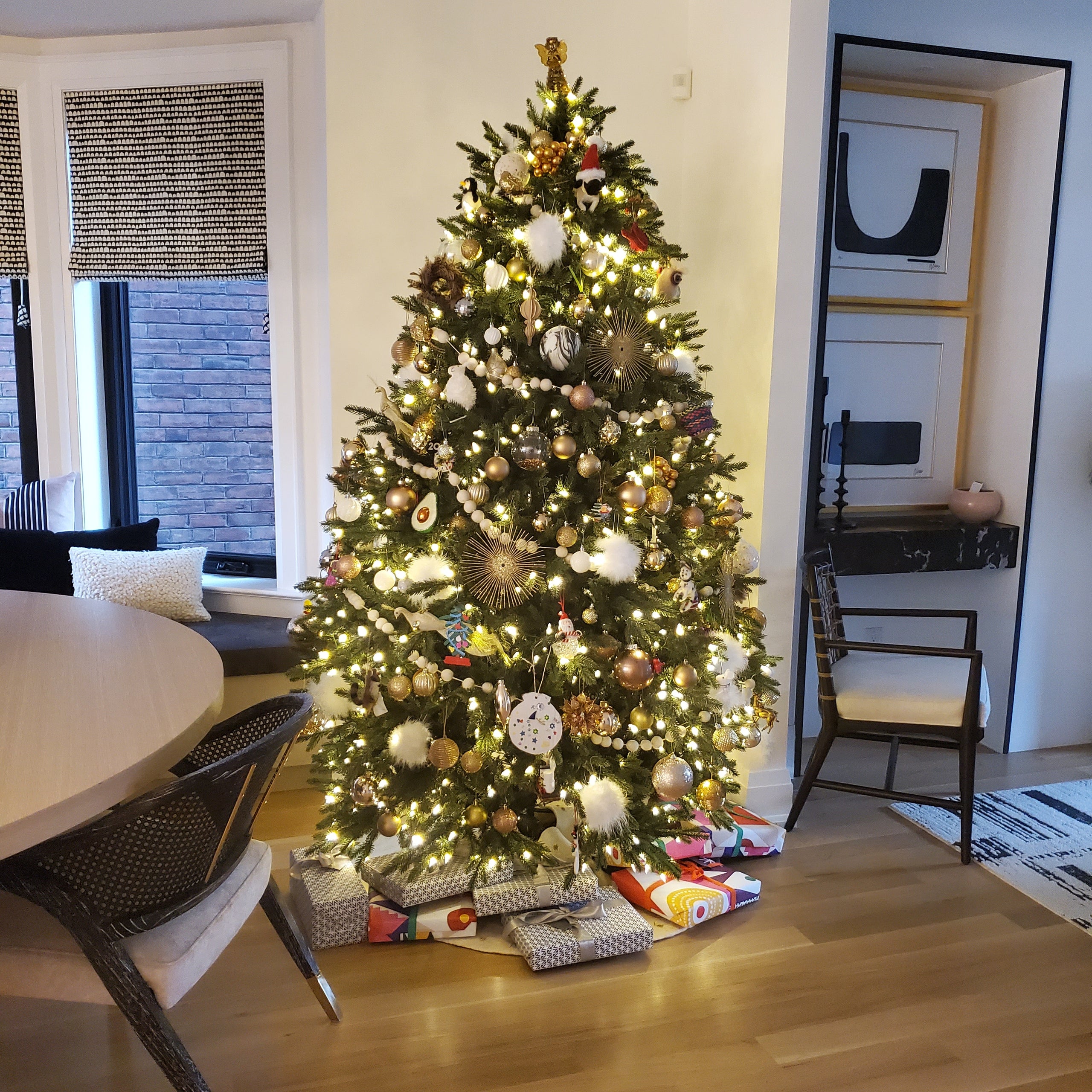 Artiplanto Oscar Most Realistic Artificial Fir Pre-Lit Christmas Tree 7 ...
